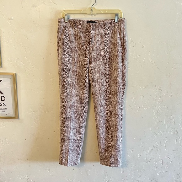 Banana Republic | Pants & Jumpsuits | Banana Republic Cream Tan Reptile ...